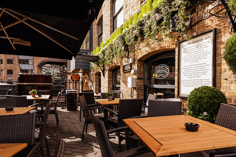 Group Bookings at The Old Thameside Inn - Nicholson's Pubs